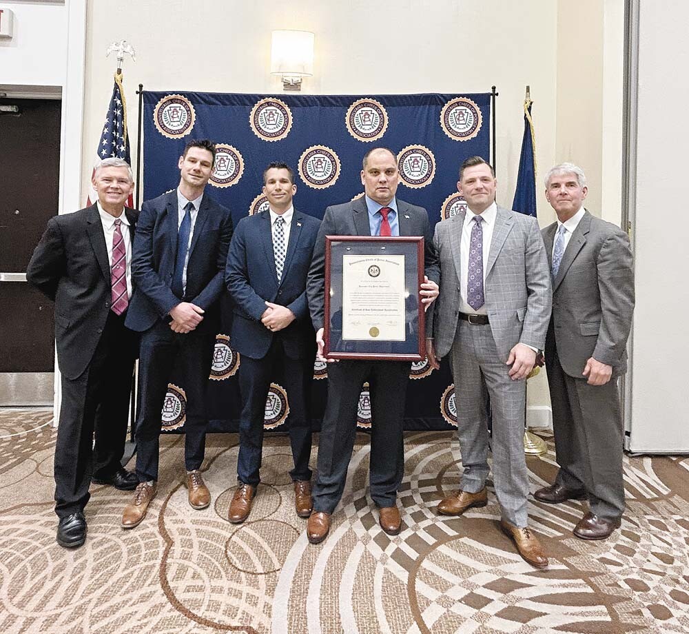 Police bureau achieves accreditation | TownLively