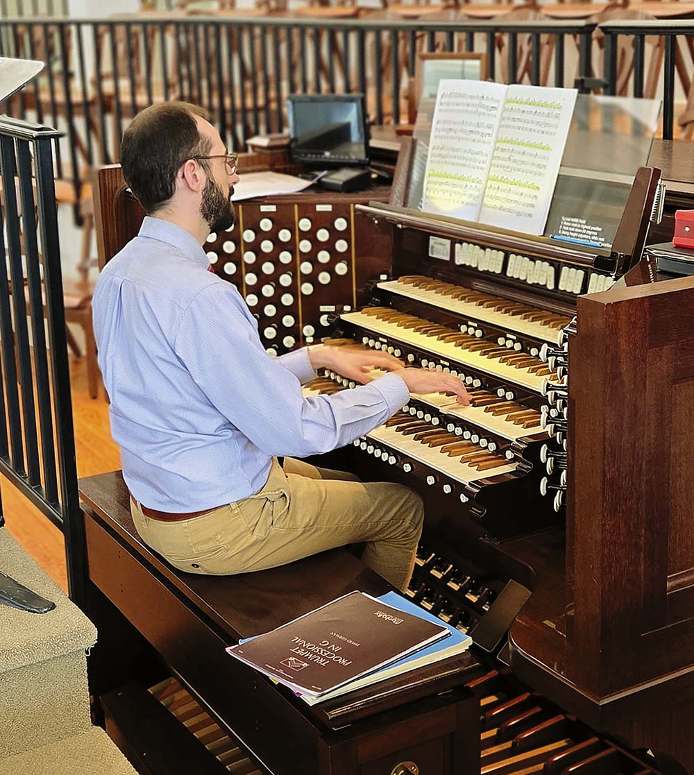 Frank Dodd Seeks To Expand Organ Horizons | TownLively