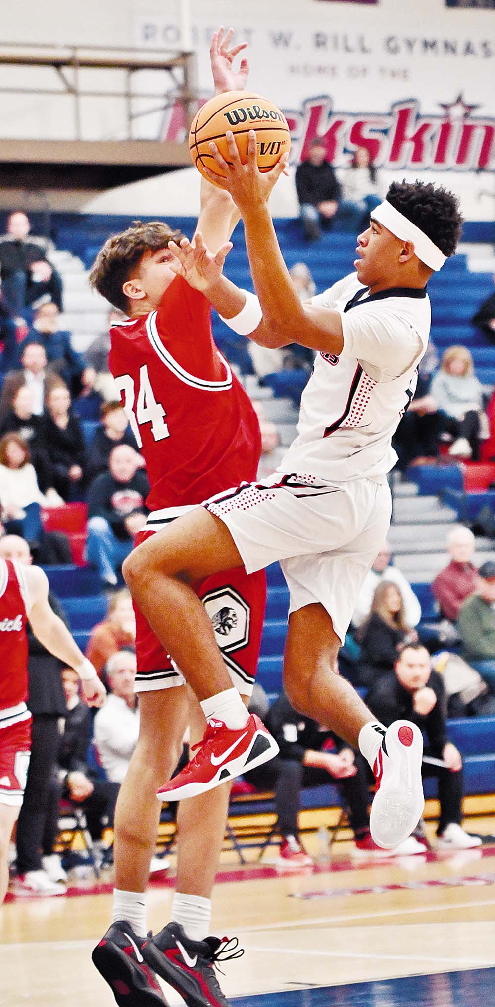 Buckskins Outplay Warwick, 71-61 | TownLively